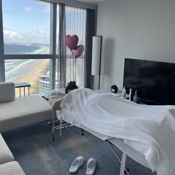 VR Mobile Beauty Therapy - Vybe Club